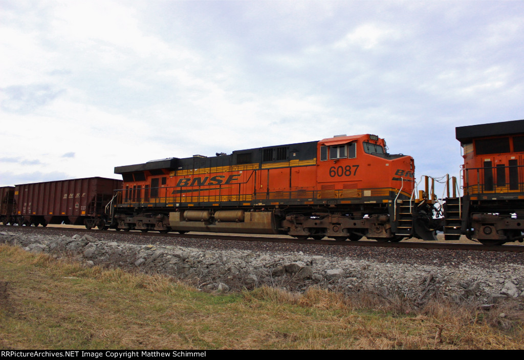 BNSF 6087